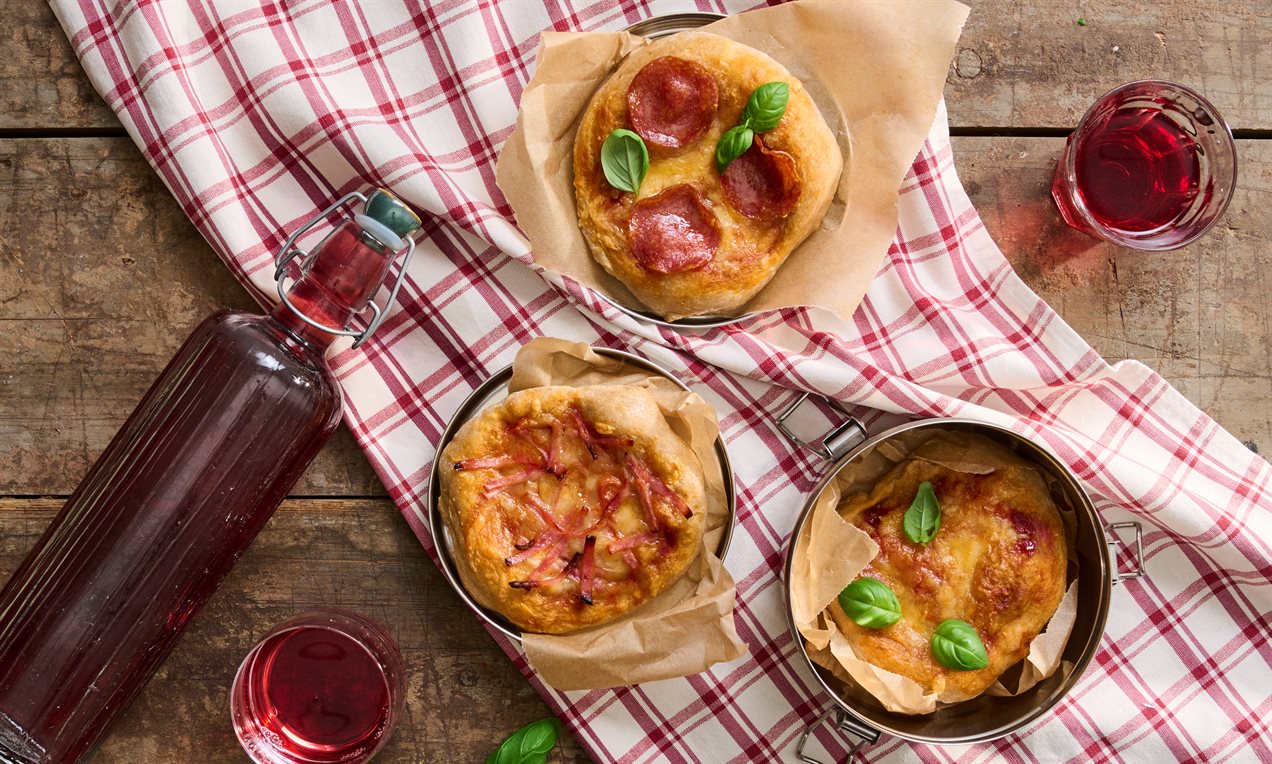Mini focaccia pizza med nem surdej opskrift | Dr. Oetker