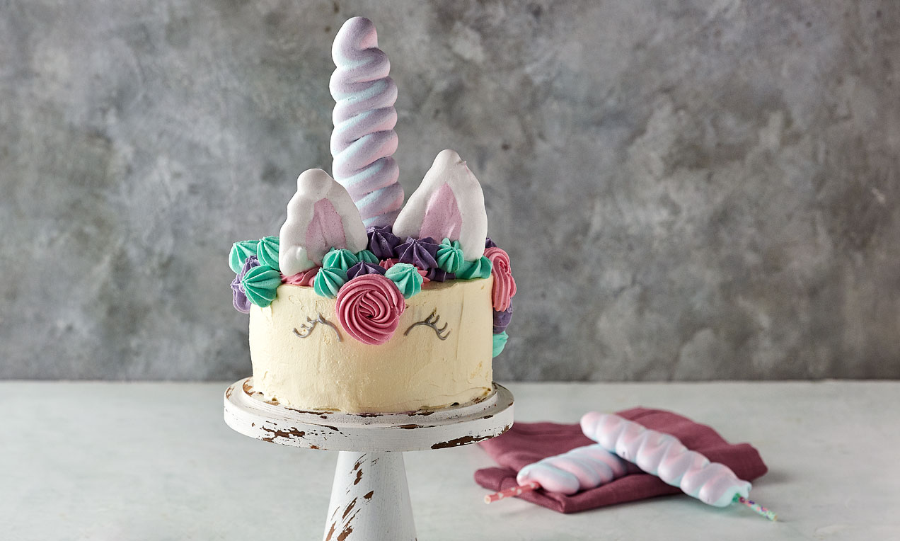 Enhjørningen Inge med horn i marengs opskrift | Dr. Oetker